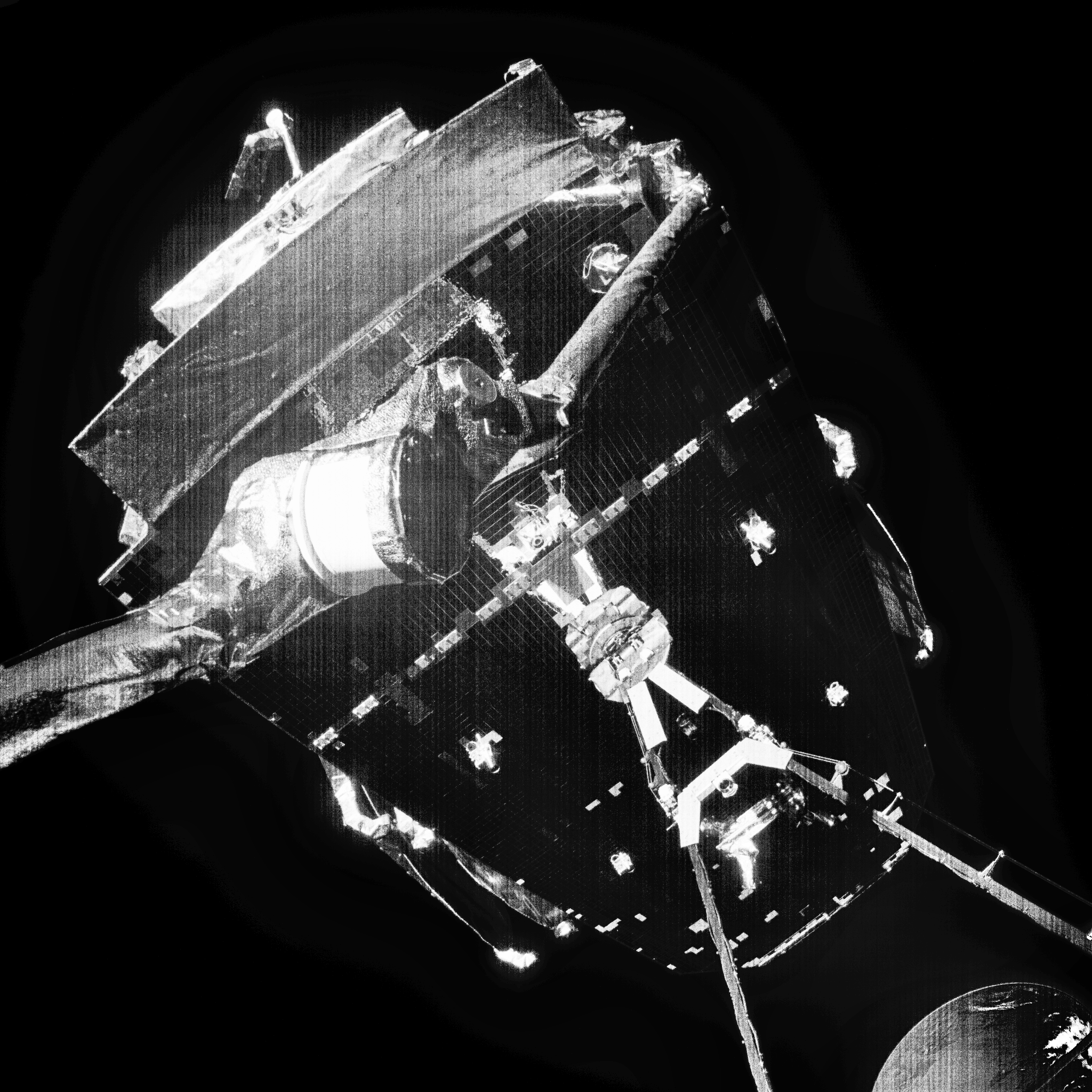 Geo eye spy: first Eurostar Neo selfie from Eutelsat’s HOTBIRD 13F satellite | Airbus